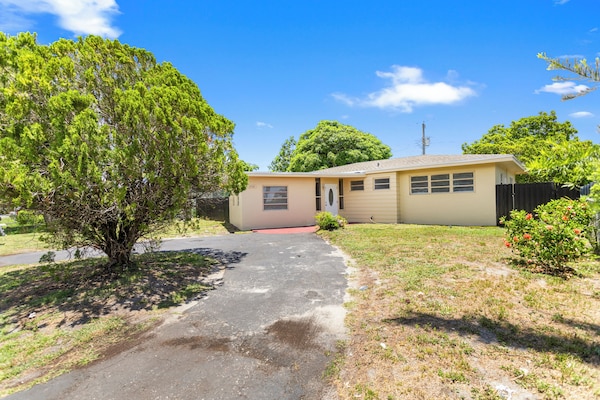 Beautiful Family Oasis Near Hard Rock Stadium, Guitar Hotel, And Beaches - Miramar