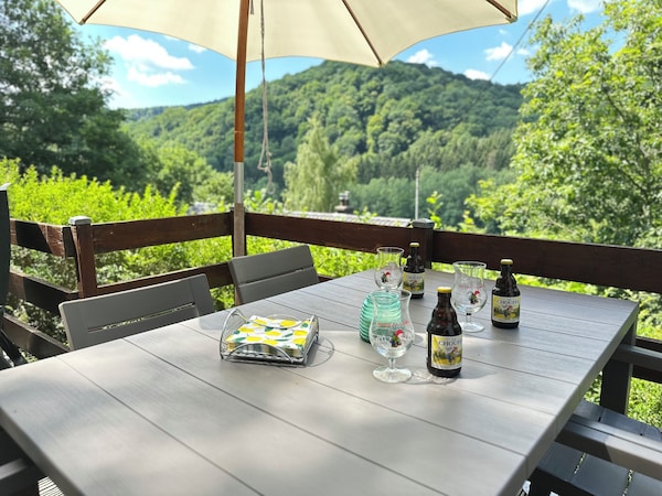 Lovely Gite With A Pretty View Over The Valley - Spa