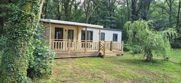 High-comfort Mobile Home Rental, Gulf Of Morbihan, Non-smoking, No Pets. - Vannes