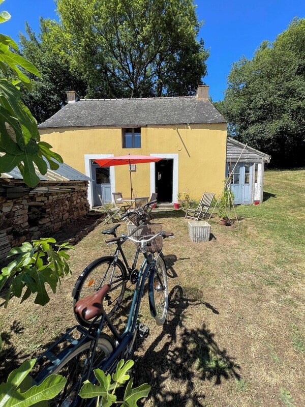 Small Country House On The Banks Of The Vilaine River Beautiful View Of The Marshes - La Roche-Bernard