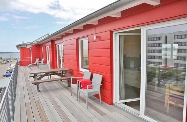 Ferienapartment Am Rundsteg 12 Direkt Am Yachthafen, Seeblick Und Strandnähe - Fehmarn