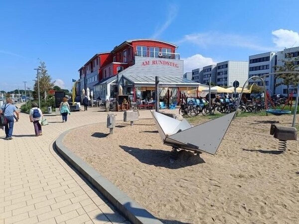 Komfortable, Barrierefreie Ferienwohnung Am Yachthafen Mit Balkon Auf Fehmarn - Fehmarn