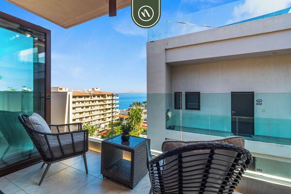 Centric 1 Br Condo With Gym  Amazing Rooftop Pool - Puerto Vallarta