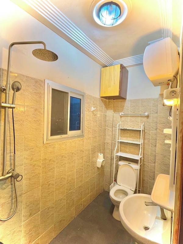 Charming House With Wifi And Ac In Awesome Yaounde - Yaundé