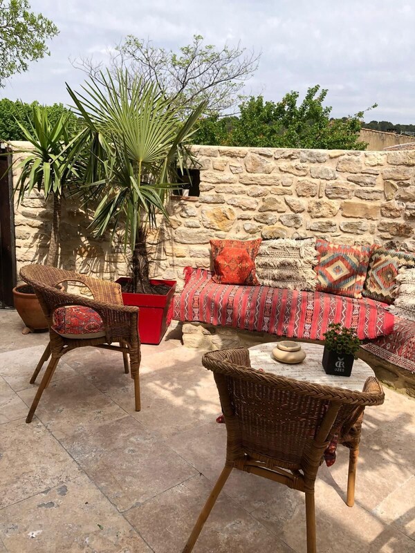Villa Pretty Is A Charming Village House With Its Own Pond. - Gard