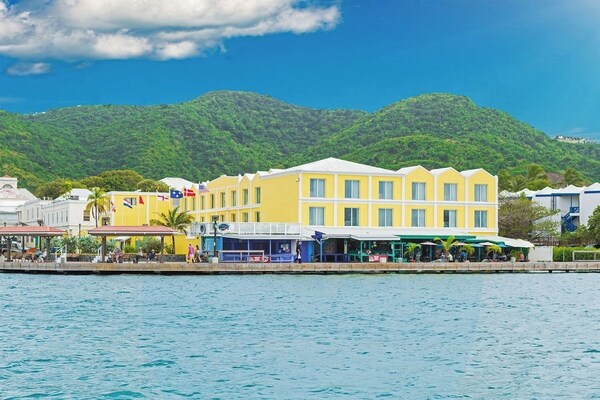 Ocean Breeze Stay | 2 Rooms W/ Queen Beds Near Marina, Pier & Dining - Saint Croix