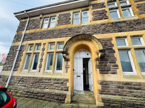 Daffodil Apartment 4 Bedroom In Pontypool - Monmouthshire