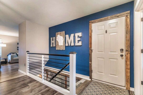 4br 2.5ba Home For 9 | Kid & Game Ready - 그린베이