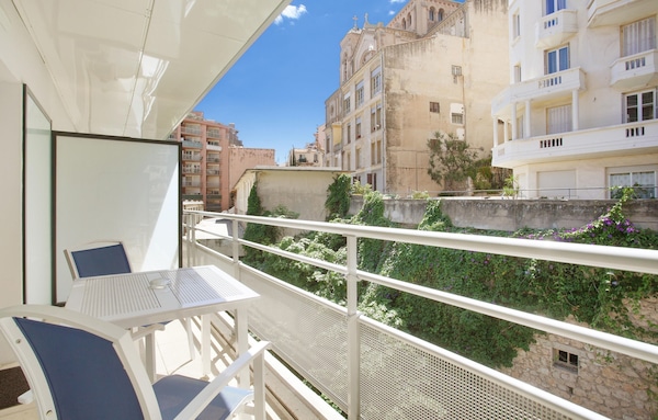 À Quelques Pas De Monaco Et Des Plages ! - Monaco