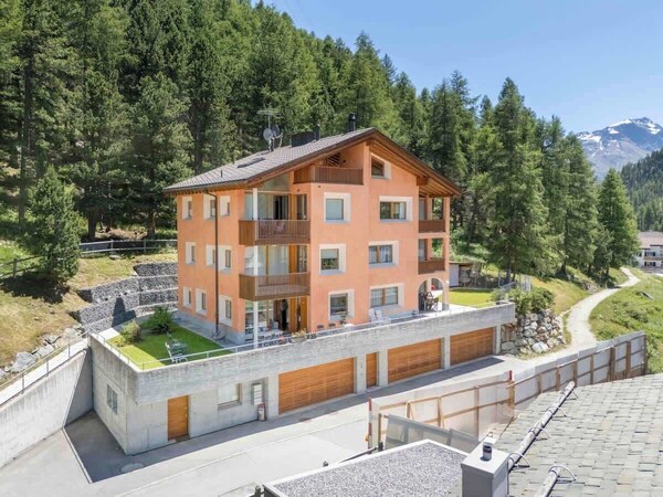 Modern 2bedrooms Apartment With Garden And Parking - Pontresina