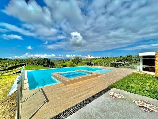 Escape To Paradise: A Charming Nature Retreat Near Panaca Park In Quindío - Armenia