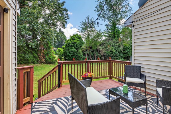 Charming 2-bedroom Townhome In Great Location Offering All The Comforts Of Home. - Ridgeway, VA