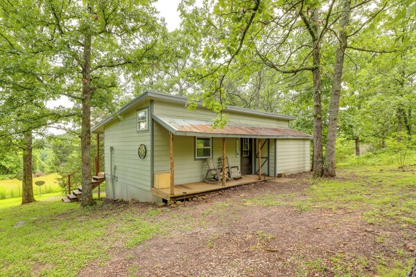 'Ozark Escapes Cabin' W/ Mtn Views In Harrison - Harrison, AR