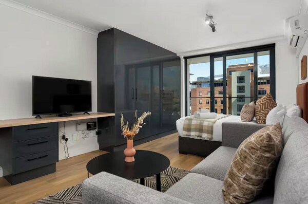 Chic 1-bedroom Apartment With Wifi, Fitness Room In Wonderful Cape Town - Cape Town
