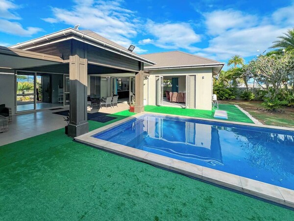 Villa 118 - 4br Private Villa - Private Pool - 5mins To Airport - Nadi