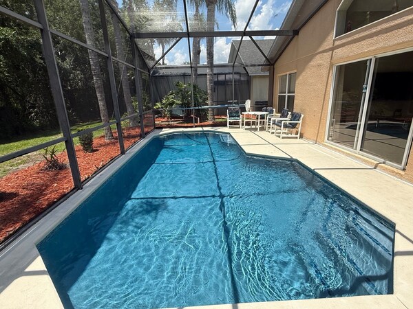 Fresh Private Pool House No Carpet - Disney Area - Kissimmee, FL