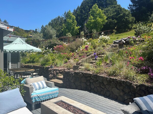 Large 4-bedroom Family Home In Tranquil Tiburon With Back Garden - San Anselmo, CA