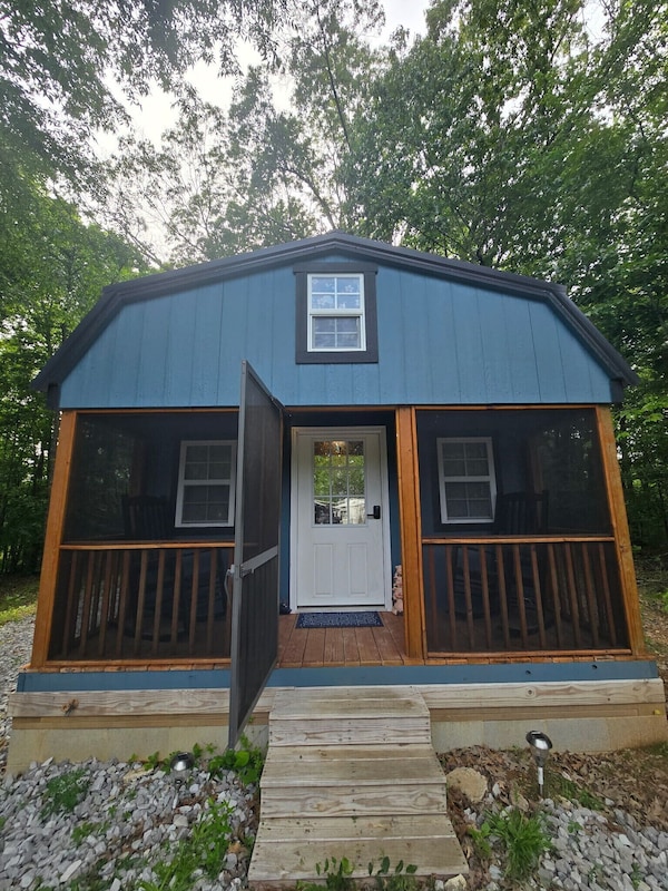 Cozy Tiny House Near Lake Barkley With Fire Pit, Grill, & Lake Five Minutes Away - Cadiz, KY