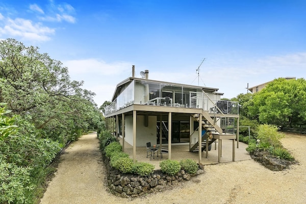 Fairhaven Oasis I Ocean And Lighthouse Views - Great Ocean Road