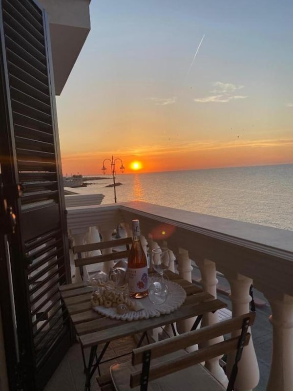 Apartment 'Aquamaris' With Sea View, Wi-fi And Air Conditioning - Giovinazzo