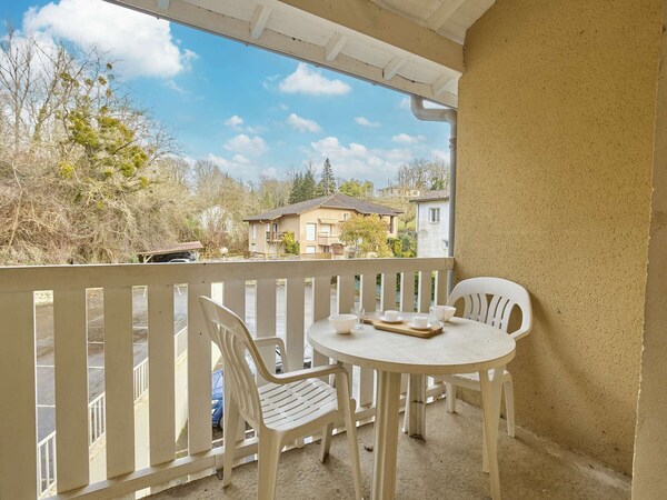 Bright And Quiet Studio With Wifi, Pets Allowed - Gers