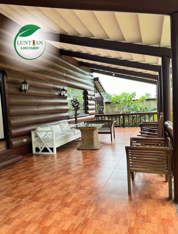 Luntian Log Cabin In Tagaytay - Tagaytay