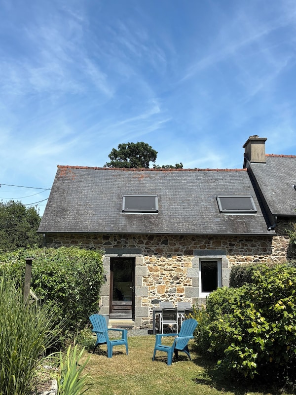 Cosy, Rustic Cottage, Nature & Calm In Côtes-d'armor - Bretagne