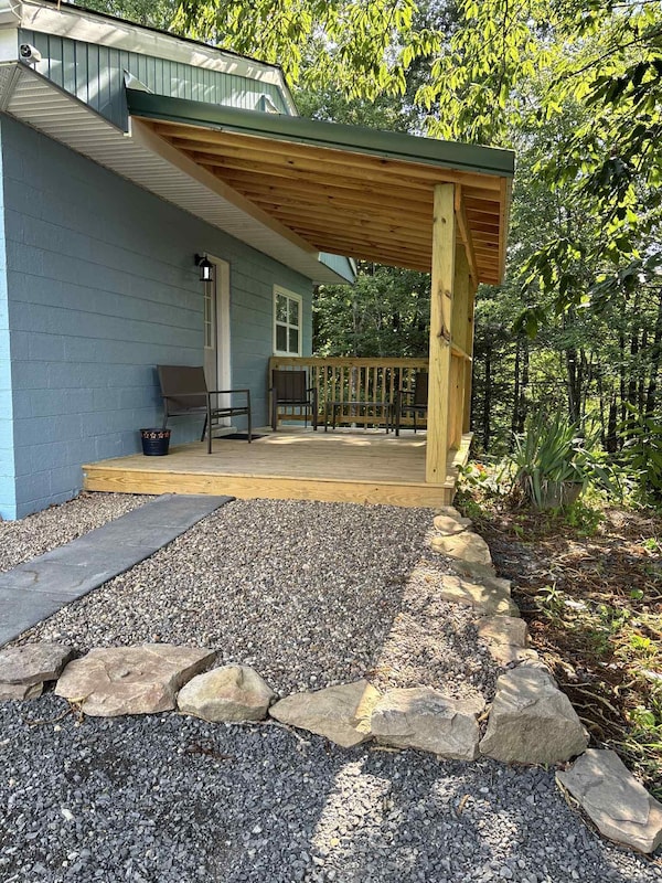 Sunkist Wall At Blossom Hill Cottages, 2 Br, Beautiful Cottage, Close To It All! - 섬머스빌