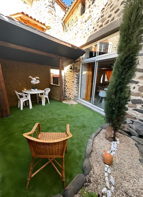 Holiday Home 'La Fermette 2' With Private Garden - Issoire