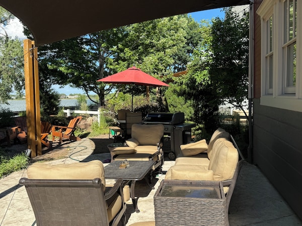 5-bedroom Lake Home With Mountain View With 4 Tix To The Buffs Game! Book Now! - 롱먼트