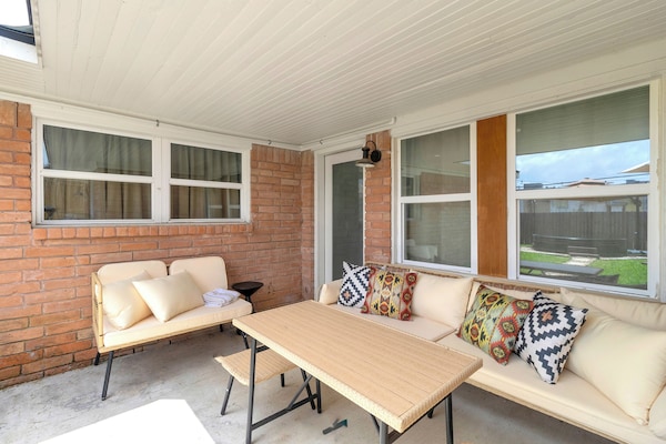 Texan Backyard Vibes L Cowboy Pool & Bbq L Pet-friendly - Fresno, TX