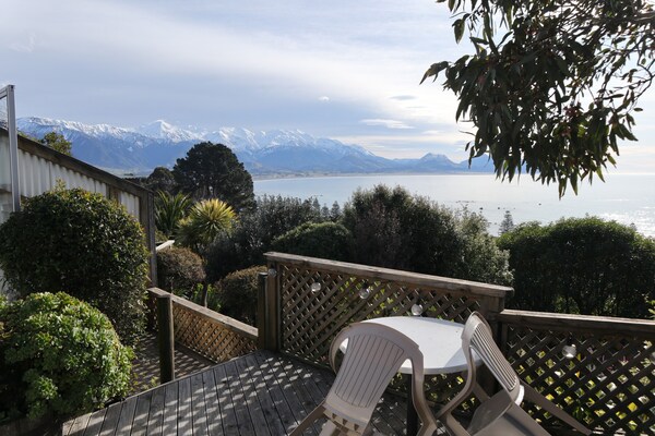 Spectacular Views | Convenient & Affordable - Kaikoura