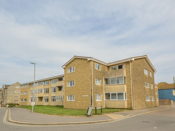 Beachcombers, 13 Chesil House, Family Friendly In Bridport - Burton Bradstock
