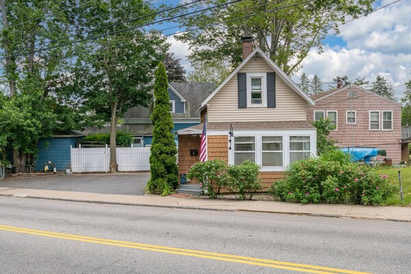 Adorable Seaside Cottage - Old Orchard Beach