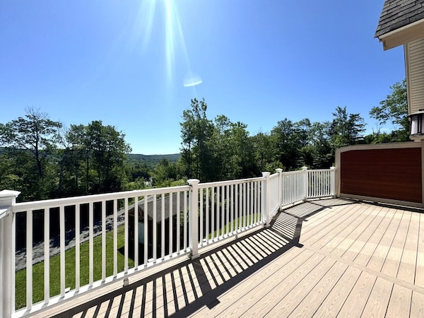Trailedge Townhome-ski On/off, Walk To Lodge - Mount Snow, VT