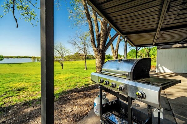Charming 2br Lakeside Guest House - Rowlett, TX