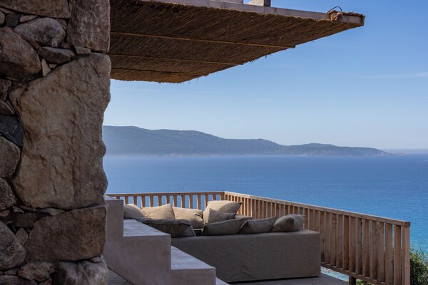 Prestigious Villa With Sea View, Swimming Pool And Pool House - Golfe Du Valinco - Corsica