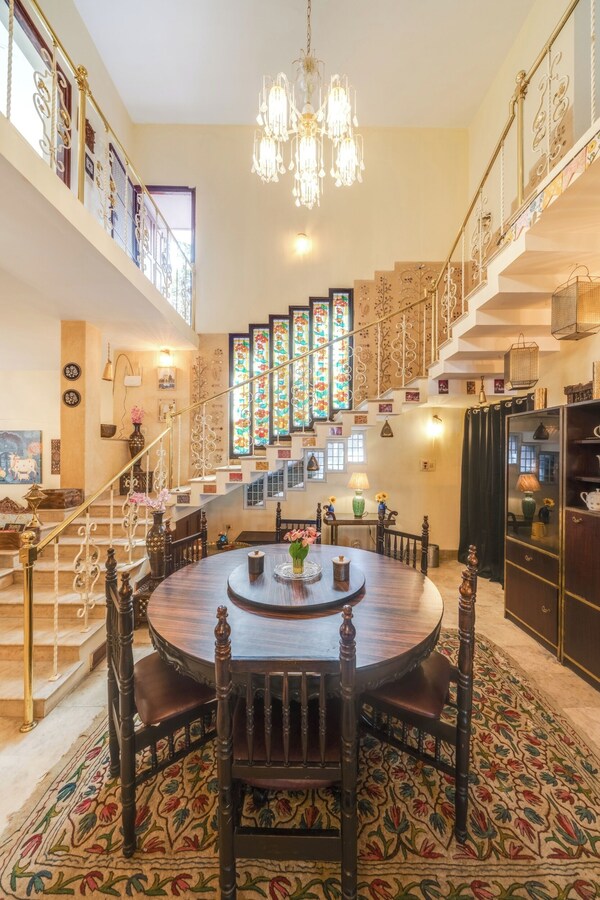 Heritage Haven Luxury Spacez Villa - Bangalore
