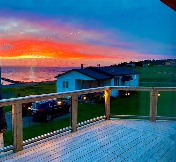 The Yellow Dory Hearts Delight 2br! Ocean Views - Newfoundland and Labrador