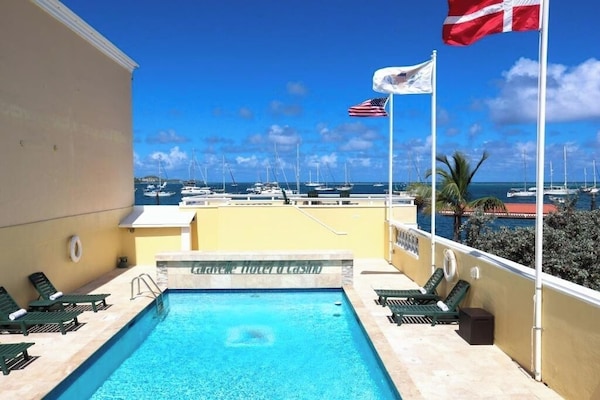 Harbor View 4-room Stay | 8 Queen Beds | Perfect For Groups Or Family Gatherings - Christiansted