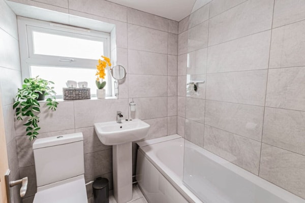 1br Flat Close To City And Coast - Saltash