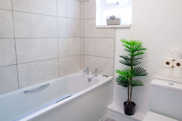 1br Flat In Prime Location - コーンウォール