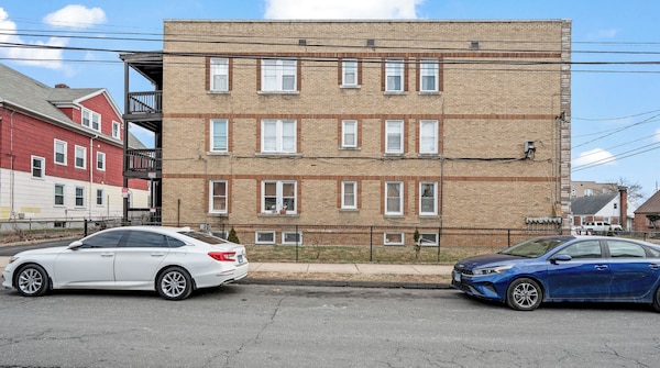 2bd/1ba Near Downtown- 4 Mins To Trinity College - Glastonbury, CT
