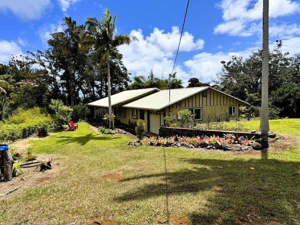 Family House By The Waterfall - Private, Countryside, Waipio, Stream, Wifi, Laundry - Kalopa State Recreation Area, Honokaa