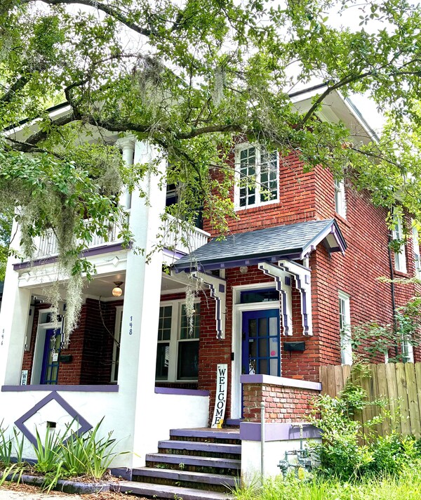 Historic Haven Downtown Jax Free Wifi Work Station Beaches Near By Waterpark - Jacksonville, FL