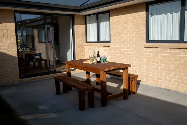 Brand New | Games Room | Walking Distance To Shops - Rolleston