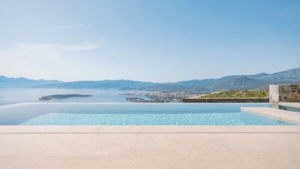 Pyrrha - Miraview Villas & Residences - Agios Nikolaos