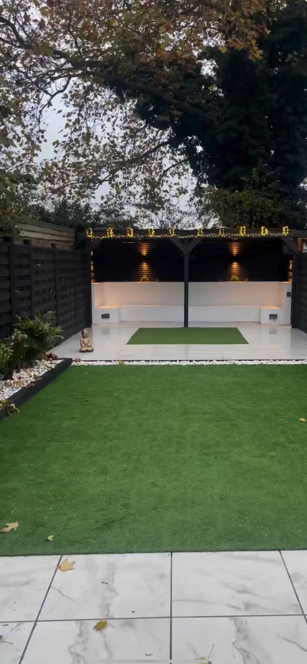 Stunning Open Plan 3- Bedroom House - Botany Bay - London