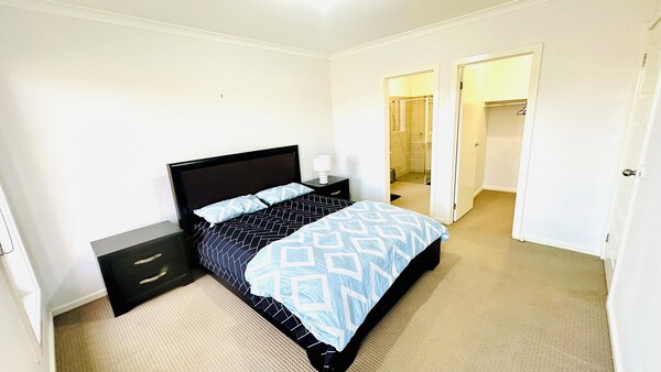 Comfortable And Tranquil Space For Holiday Stay-over. 30 Min - Mel Airport! - Melbourne