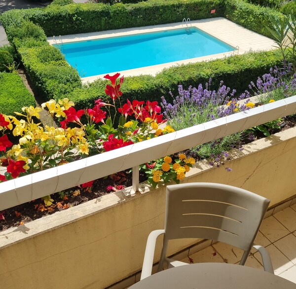 Top Floor Apartment With Pool In A City Center Park Near The Corum - Castelnau-le-Lez